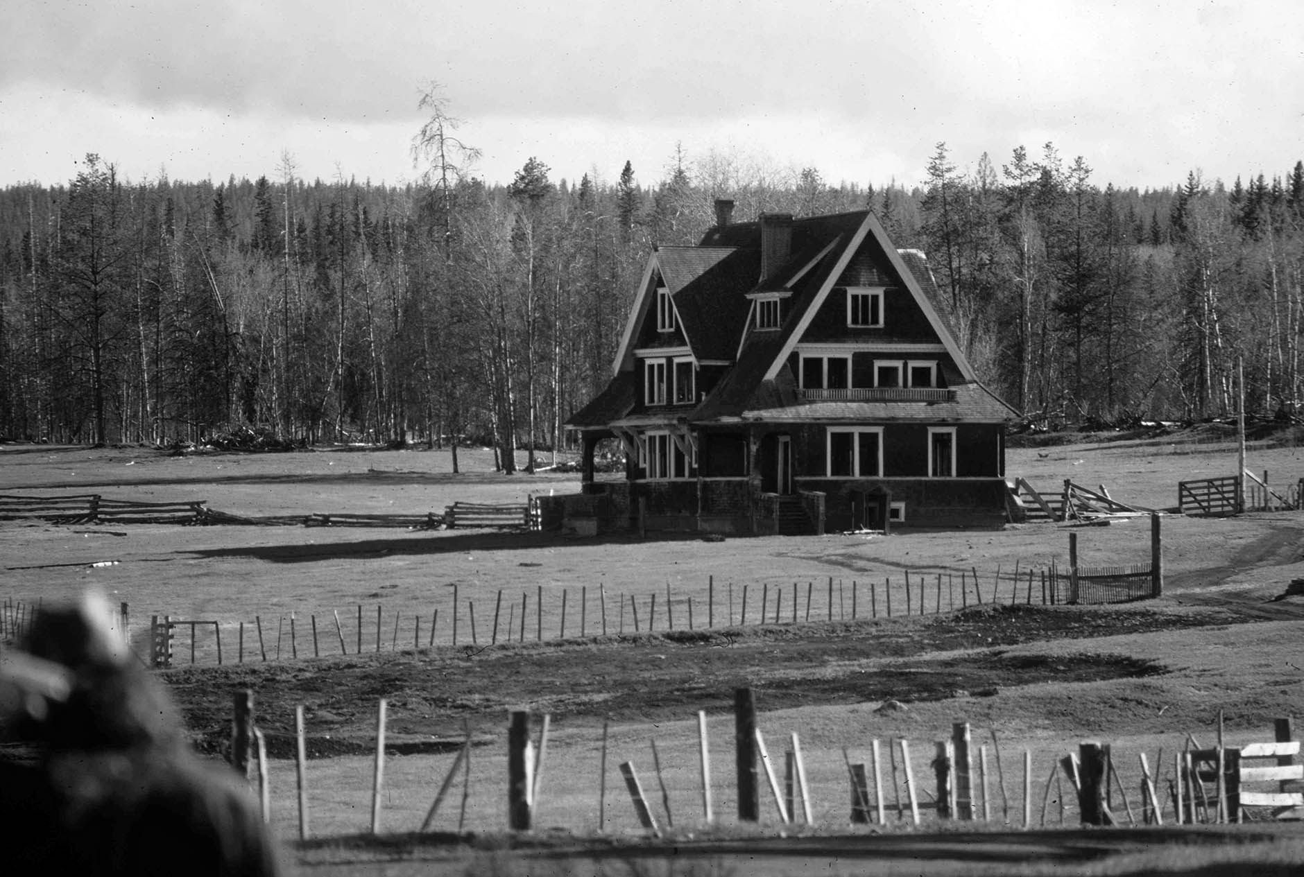 108 Mile RoadhouseA – BC Gold Adventures